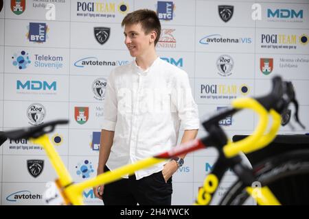 Tadej Pogacar, number one in the world cycling rankings and his fiancée ...