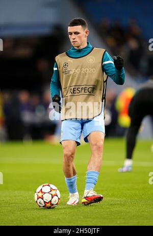 Phil Foden of Manchester City warms up before the Nottingham Forest v ...