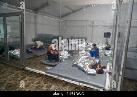 Donna, United States. 04 May, 2021. Unaccompanied migrant children at ...