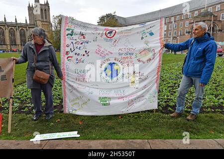 Bristol, UK. 06th Nov, 2021. On a damp and dull day, masses of Climate ...