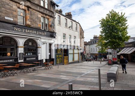 No 2 Baker Street pub in the town centre of Stirling Stock Photo - Alamy