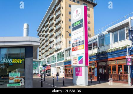 High Street, The Centre Feltham Shopping, High Street, Feltham, London ...