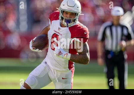 Arizona Cardinals running back James Conner (6) runs the ball during ...