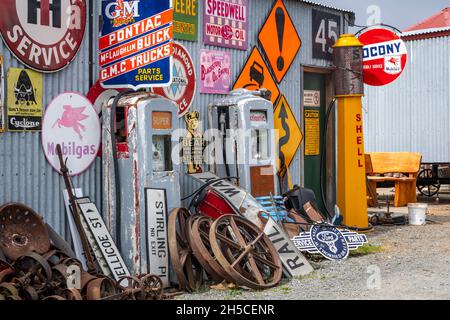 Three Creeks Service Station South Island, New Zealand Stock Photo - Alamy
