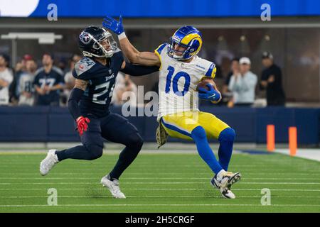 Tennessee Titans cornerback Elijah Molden (24) against the Cincinnati ...