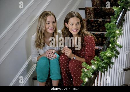 NEXT STOP, CHRISTMAS, (aka NEXT STOP CHRISTMAS), from left: Christopher ...