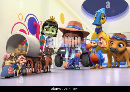 RIDLEY JONES, from left: Ridley Jones (voice: Iara Nemirovsky), Mama ...