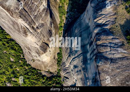 Meteora Klöster aus der Luft | Luftbilder von den Meteora Klöstern in ...