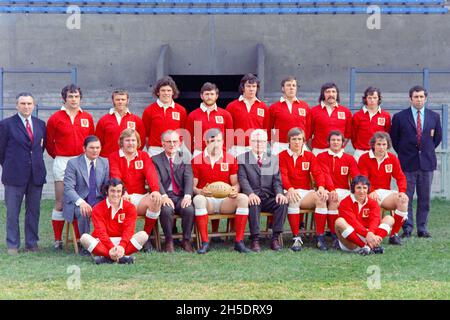 Llanelli RFC team photo at WRU Cup semi-final vs Aberavon RFC held at ...