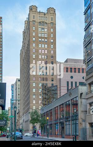 Philadelphia, Pennsylvania: c. 1922 A scene in a women's silk hosiery ...