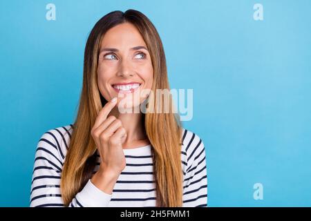 Photo of think blond mature lady palms under chin look empty space wear ...