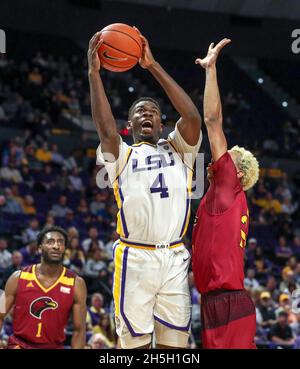 Baton Rouge, LA, USA. 9th Mar, 2025. LSU's Jared Jones (22) drives a ...