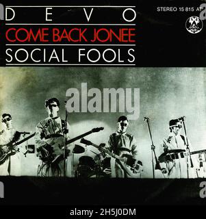 Vintage single record cover - Devo - Satisfaction - UK - 1978 Stock Photo - Alamy