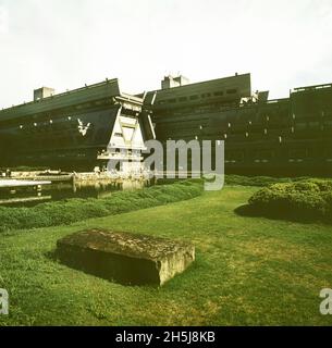 Kyoto International Conference Center (ICC Kyoto) a brutalist building ...