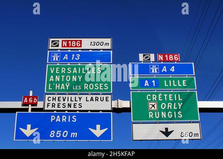 Auf der Autobahn A6b in Richtung Paris, Frankreich Stock Photo - Alamy