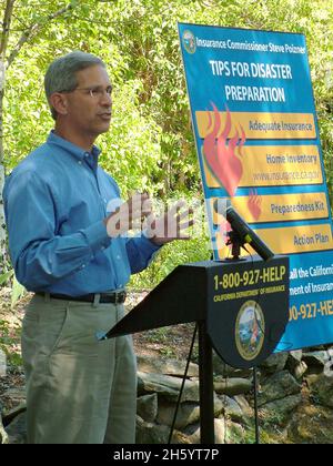 California Insurance Commissioner Steve Poizner announces that ...