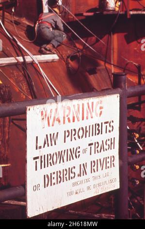 WARNING SIGN AT THE AVONDALE SHIPYARD Stock Photo - Alamy