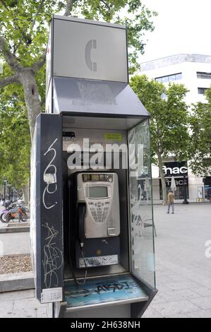 phone booth, Telefonica,street , Barcelona ,Spain Stock Photo - Alamy