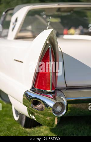 GROSSE POINTE SHORES, MI/USA - SEPTEMBER 19, 2021: Close-up of a 1971 Plymouth Duster 340 hood ...