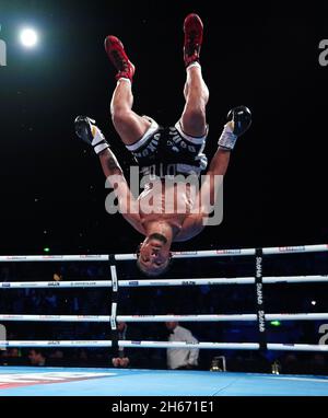 Donte Dixon celebrates victory against Jordan McCorry in the ...