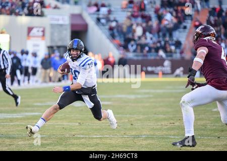 Duke quarterback Riley Leonard (13) scrambles against Pittsburgh during ...
