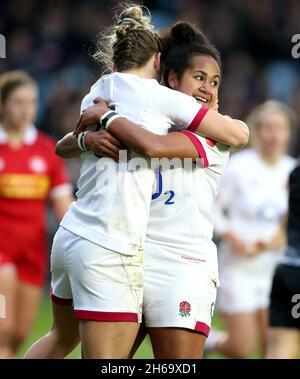 England's Claudia MacDonald celebrates scoring the opening try during ...