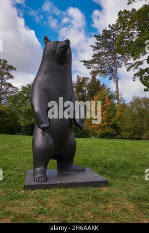 Bear Statue in Queen’s Hamlet (Le Hameau de la Reine) - Rural House ...