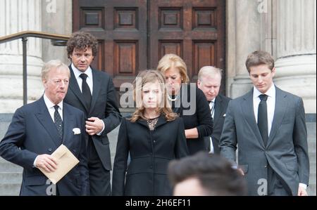 Margaret Thatcher's family including her children and grandchildren are ...