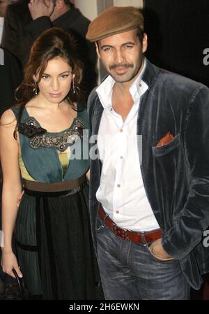 Kelly Brook & Billy Zane Film: Three; 3; Survival Island (2005 ...