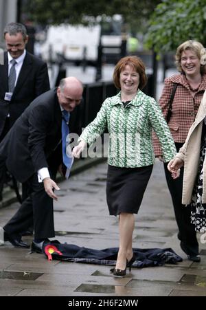 Steve Pound MP replicated Sir Walter Riley's gallantry for Queen ...