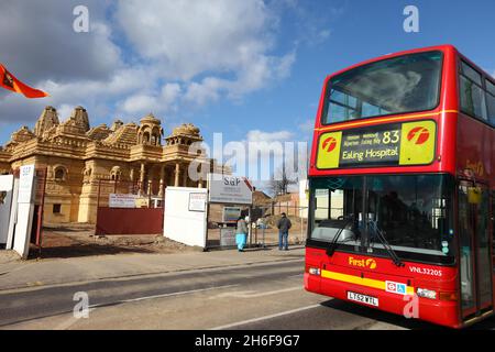 Shree Sanatan Hindu Mandir Hindu Temple Wembley Stock Photo - Alamy