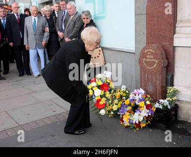 Widow Elizabeth Blakelock joins family, friends and colleagues of PC ...