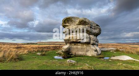 The large boulder known as Eagle Stone on moorland near Baslow Edge in ...