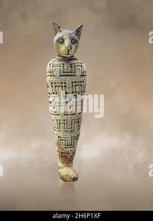 egyptian mummy of cat british museum Stock Photo - Alamy