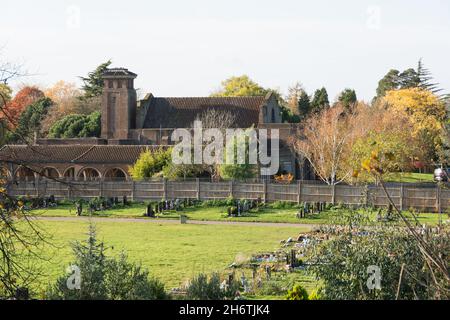 Mortlake Crematorium and Cemetery, Kew Meadows Path, Townmead Road ...