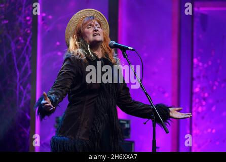 Eddi Reader performing at the RTE Radio 1 Folk Awards at Vicar Street ...