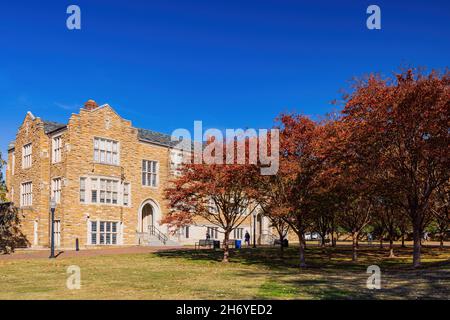 Tulsa, NOV 15 2021 - Sunny view of the SageNet Center Stock Photo - Alamy