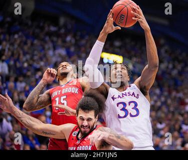 Kansas forward David McCormack (33) during the second half of an NCAA ...
