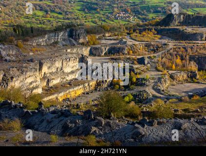 Disused quarry in the peak district Derbyshire UK Stock Photo - Alamy