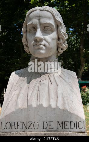 Marble bust of Lorenzo de' Medici also known as the Lorenzo the ...
