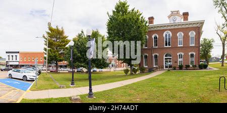 Vienna, Illinois, USA - October 1, 2021: The Historic Johnson County ...