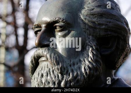 Karl Marx-Denkmal, Berlin (nur fuer redaktionelle Verwendung. Keine ...