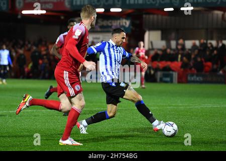Lee Gregory #9 of Sheffield Wednesday shoots on goal Stock Photo - Alamy