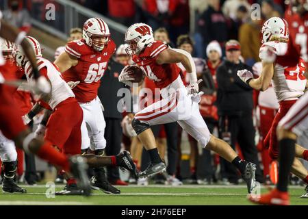 Wisconsin Badgers tight end Jake Ferguson (84) runs off the field at ...