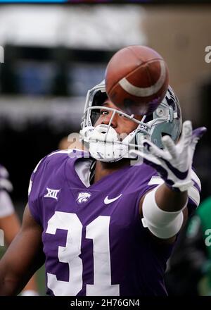 Kansas State running back DJ Giddens scores a touchdown during the ...
