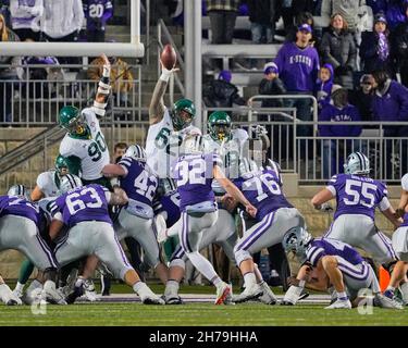 Baylor defensive lineman Siaki Ika runs a drill at the NFL football ...