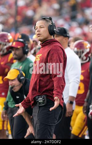 USC Trojans head coach Donte Williams during a NCAA football game ...
