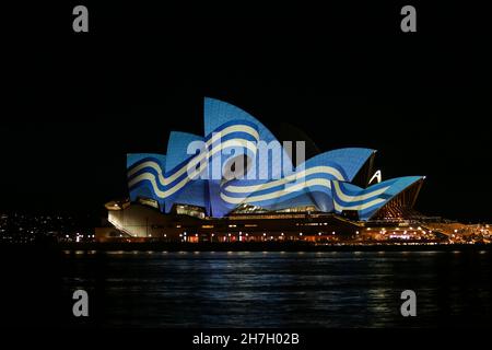 Greek flag on Sydney Opera House Stock Photo - Alamy