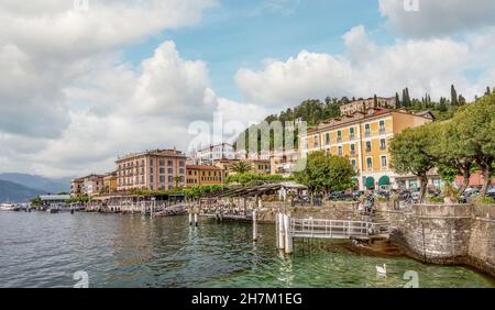 Lake promenade of Bellagio seen from the sea side, Lombardy, Italy ...