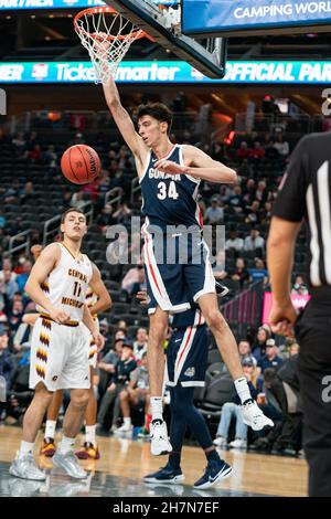 Gonzaga center Chet Holmgren dunks during the second half of an NCAA ...